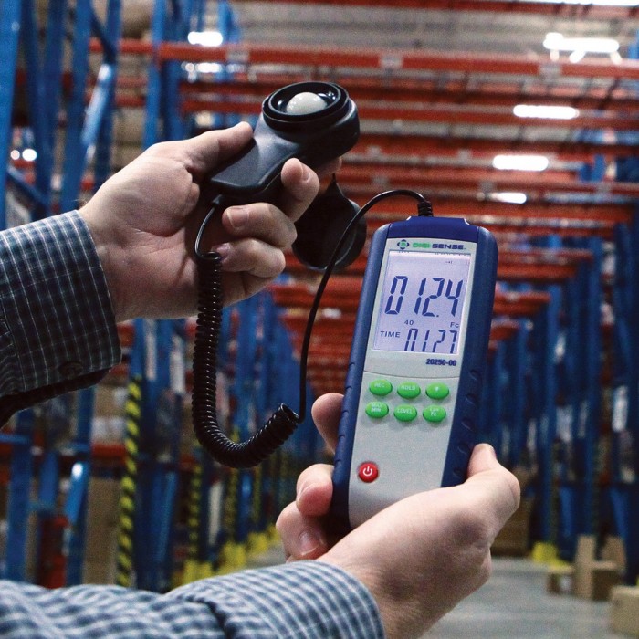 Data Logging Light Meter With Nist 